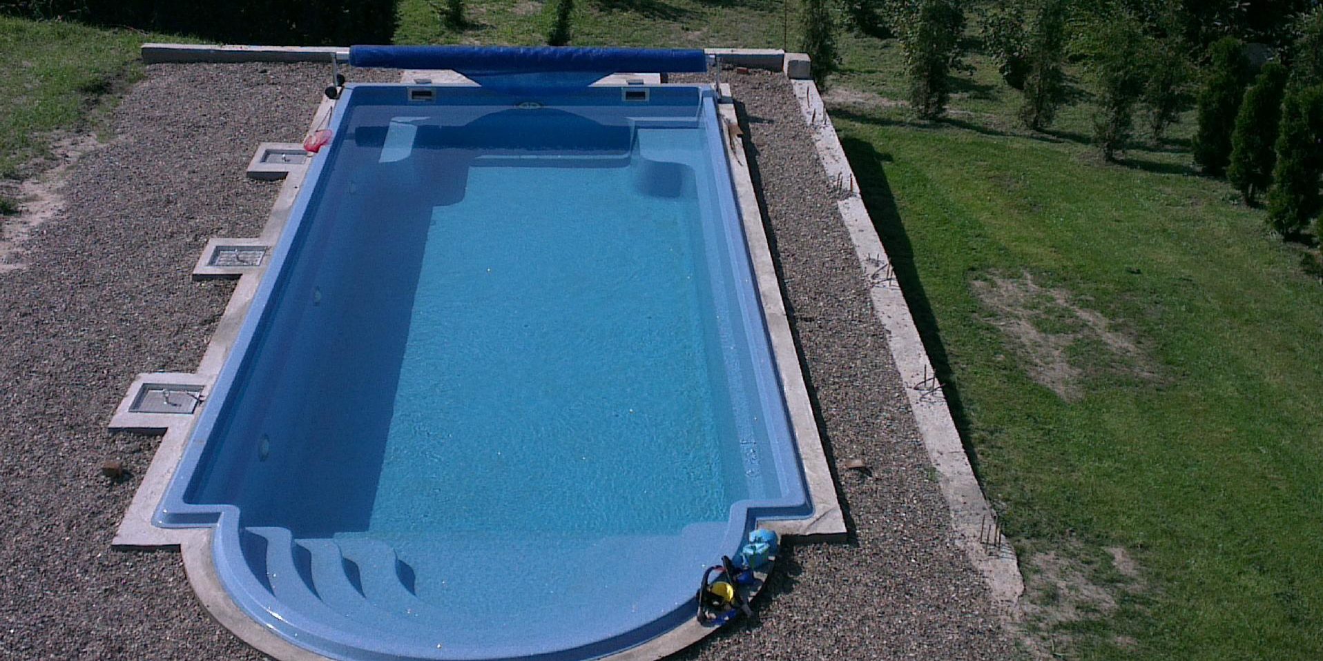 Composite swimming pool in terms of benefits - BNV_GE